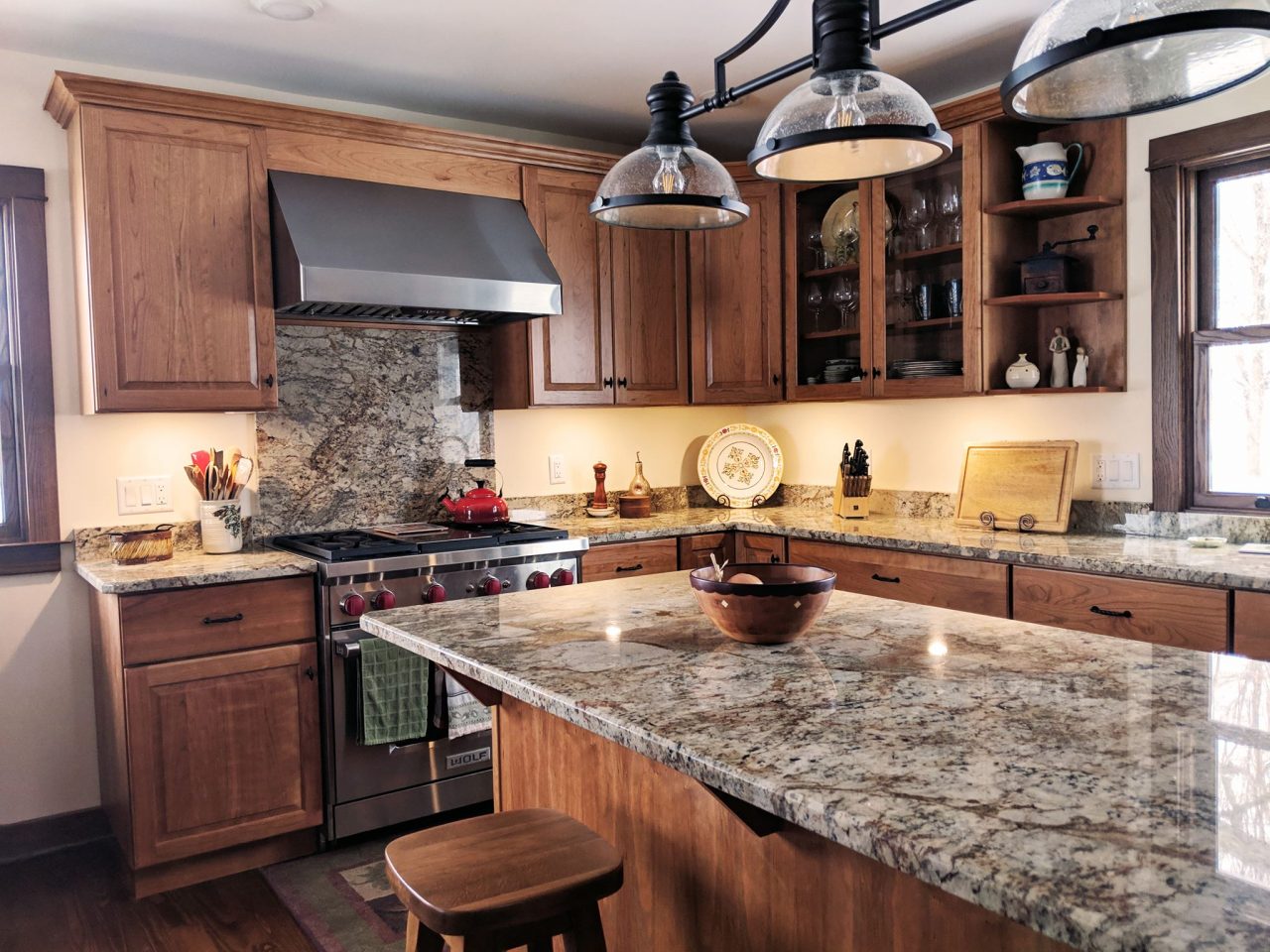 Shopping Tools | Modern vs. Traditional Kitchens | Coppes Napanee