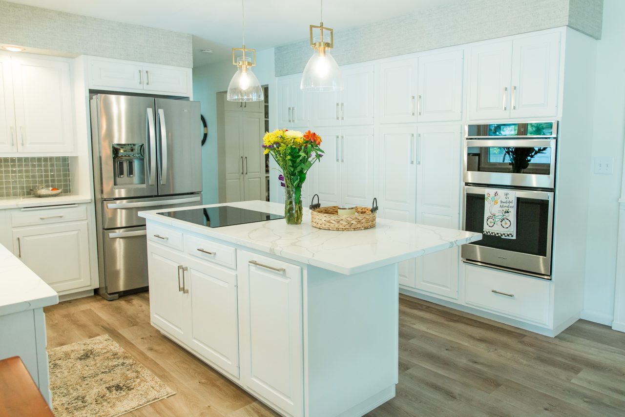 Shopping Tools | Modern vs. Traditional Kitchens | Coppes Napanee